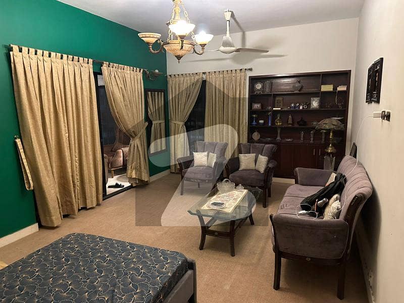 WELL MAINTAINED LUXURY APARTMENT IN GULSHAN BLOCK-17, BESIDES NATIONAL ...