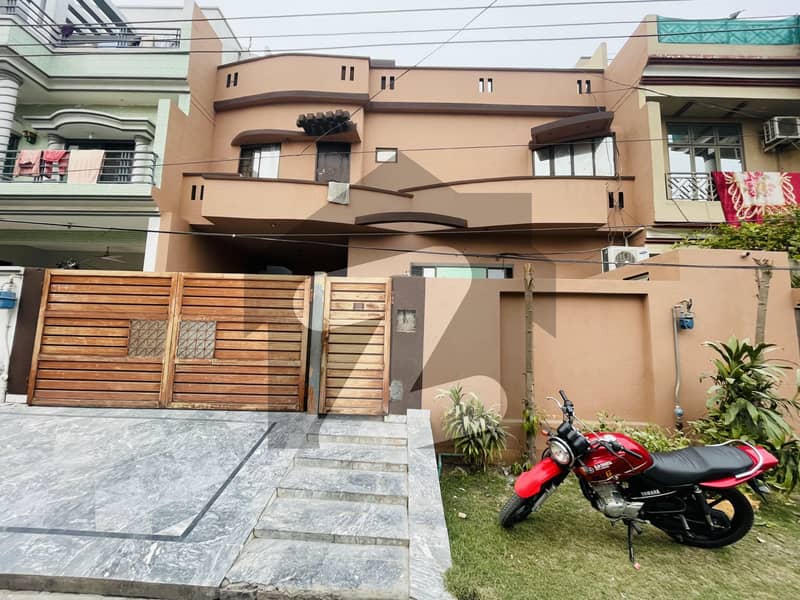 10 MARLA DOUBLE SYOREY HOUSE AVAILABLE FOR SALE IN MARGHZAR COLONEY LHR ...
