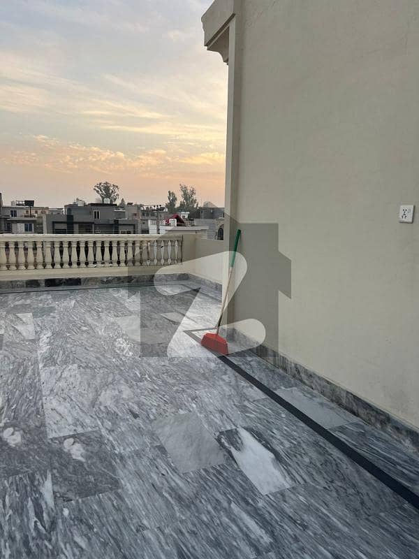 5 Marla Beautiful Double Story House For Sale 80 Feet Road, Central ...