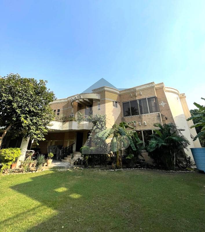 2 Kanal Used Modern Design Most Beautiful Full Basement Bungalow For ...