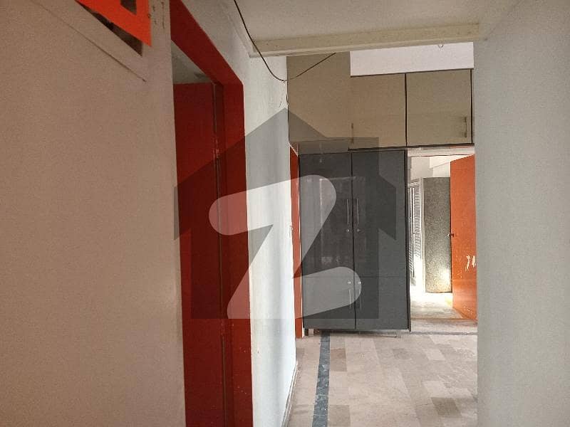 A Great Choice For A 1300 Square Feet Flat Available In Gulistan-e ...