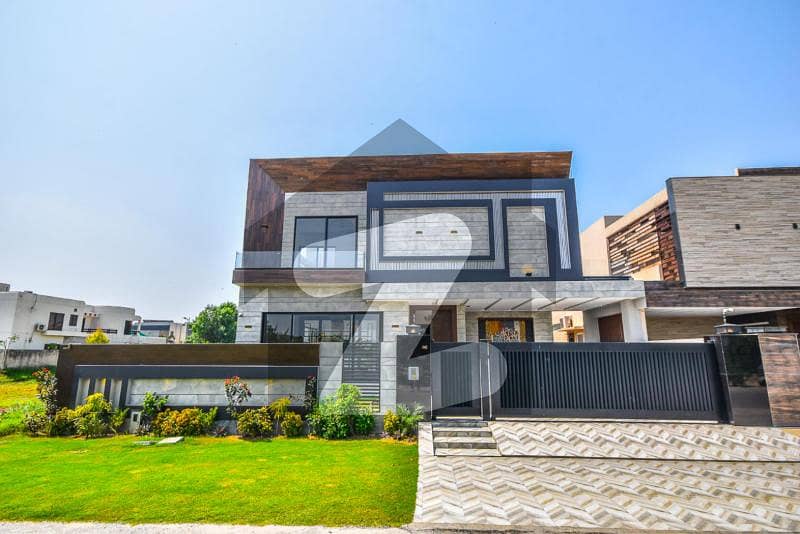 One Kanal Brand New Luxury Bungalow Walking Distance From Raya Fairways ...