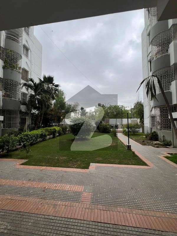 3Bed DD Flat For Sale In Dolmen Court Gulistan e Jauhar block 15 ...
