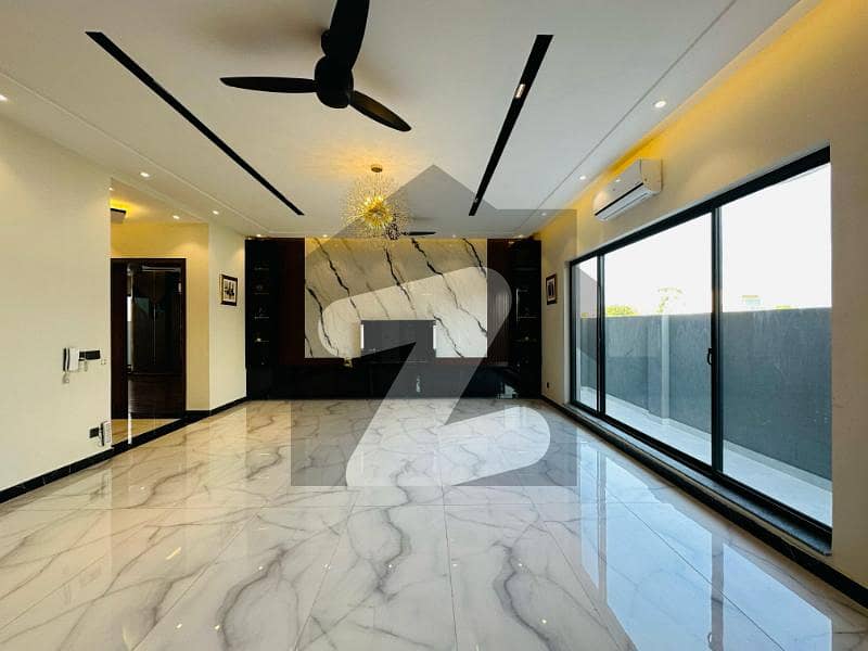 20 MARLA ELEGANT AND FULLY MAINTAINED SUPER HOT LOCATED BUNGALOW IS ...