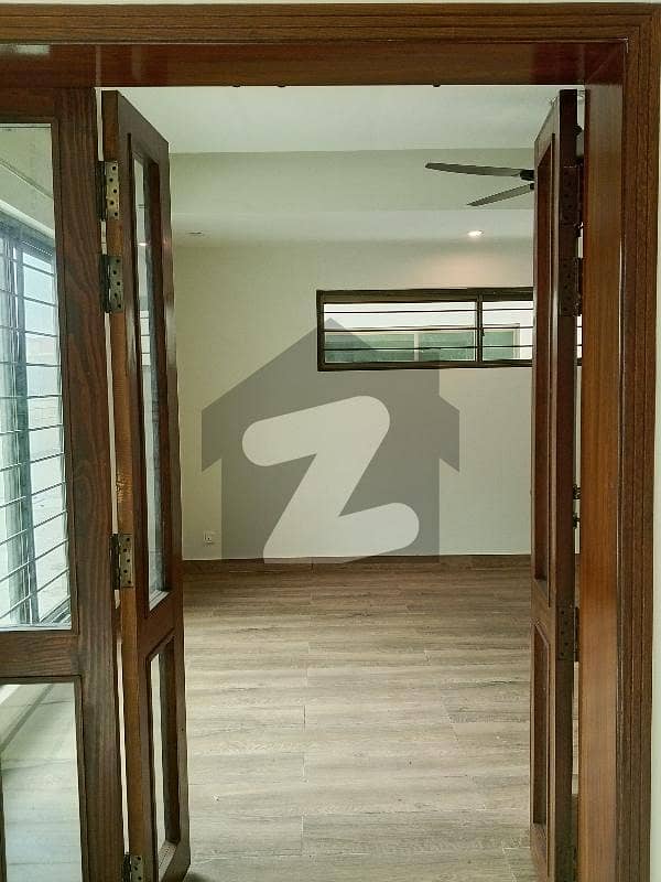 Brand New Open View Beautiful Flat For Urgent Sale In Askari 10 Sec-S ...