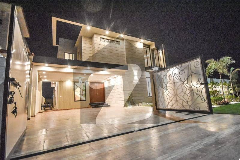 20 MARLA ELEGANT AND FULLY MAINTAINED SUPER HOT LOCATED BUNGALOW IS ...