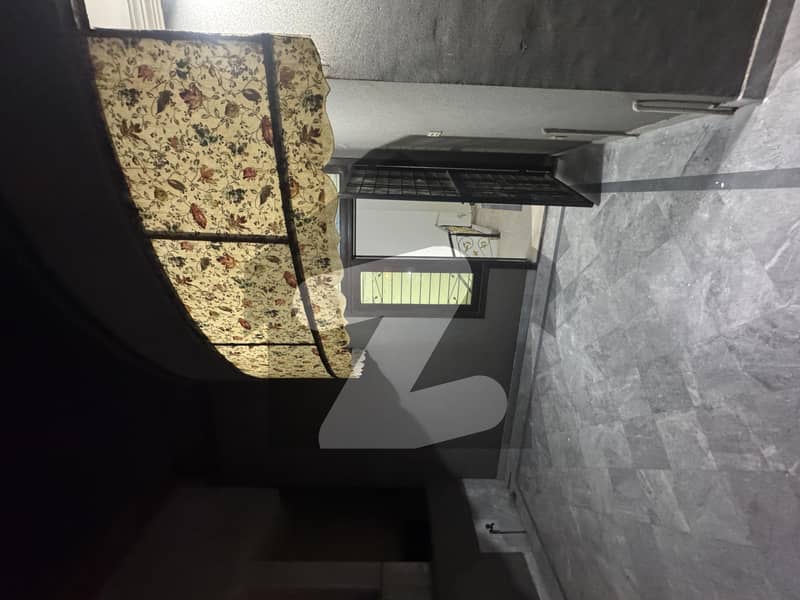 NEAT N CLEAN UPPER LOWER LOCKED PORTION AT PRIME LOCATION Johar Town ...