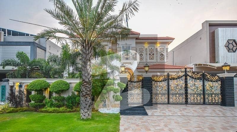 20 MARLA ELEGANT AND FULLY MAINTAINED SUPER HOT LOCATED BUNGALOW IS ...