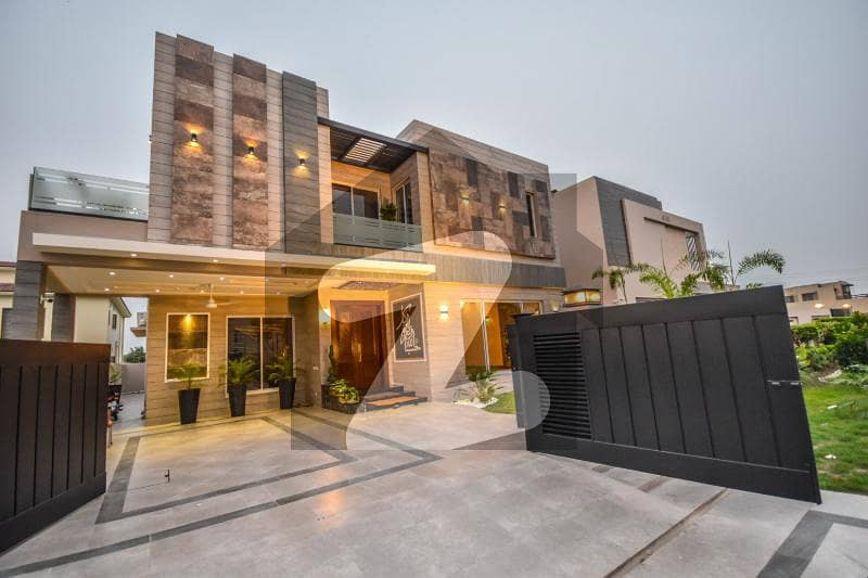 20 MARLA ELEGANT AND FULLY MAINTAINED SUPER HOT LOCATED BUNGALOW IS ...