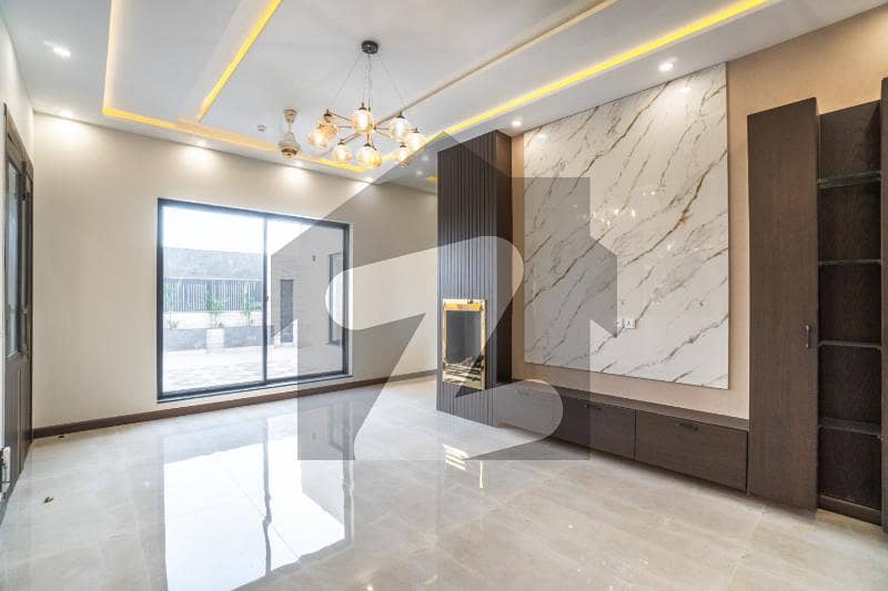 20 MARLA ELEGANT AND FULLY MAINTAINED SUPER HOT LOCATED BUNGALOW'S ...