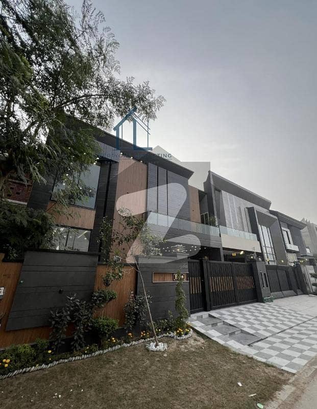 10 Marla Modern House for sale in E Block Royal Orchad. Royal Orchard ...