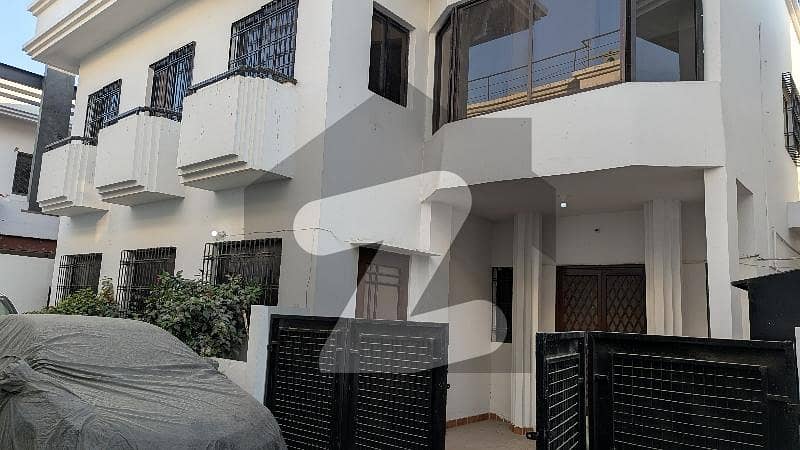 250 YARD TOWN HOUSE FOR RENT AT MOST PRIME LOCATION OF CLIFTON BLOCK 5 ...