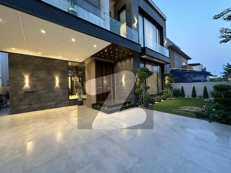 DHA LAHORE 10 MARLA HOUSE NEAR MAIN ROAD NEAR DOLMEN MALL DHA Phase 6 ...