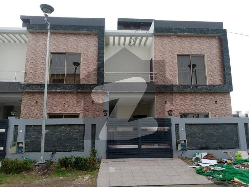 Prime Location In DHA Defence 6 Marla House For sale DHA Defence ...