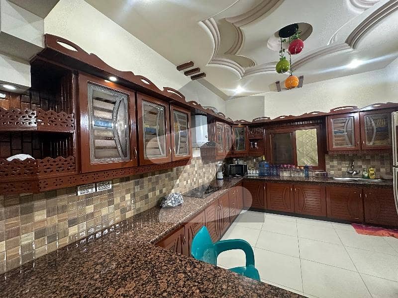 Get This Amazing 400 Square Yards House Available In Gulshan-e-Iqbal ...