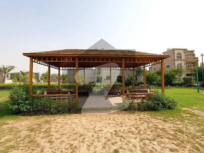 10 Marla Residential Possession Plot At Hot Location In Park View City ...