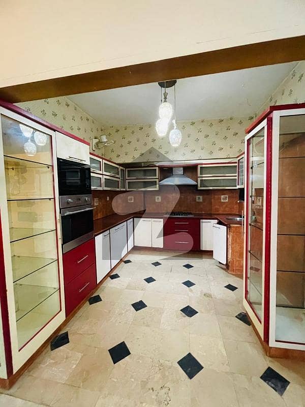 Well Maintained 3 Bedrooms Apartment Available for Sale In Clifton ...