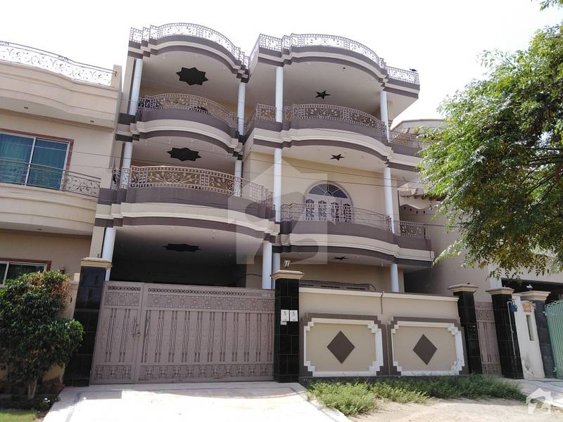 10 Marla Triple Storey House For Rent Hashmi Garden, Bahawalpur ...