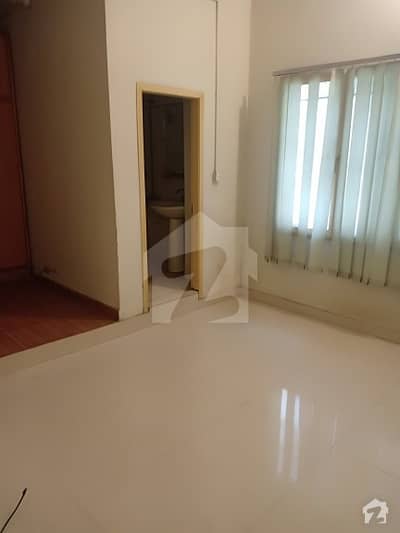 Gulberg Ground Floor Flat Best Option For Bachelors Gulberg 3, Gulberg ...