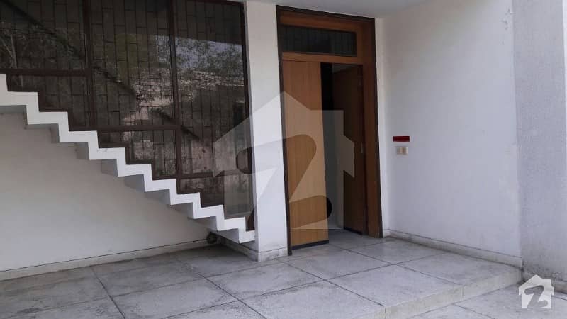 Gulberg 3 Block H 2 Kanal House For Sale Excellent Front Main Approach ...