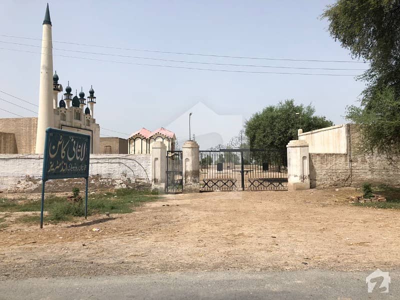 25 Acres Land For Sale Including An Old Cotton Factory Multan Vehari ...