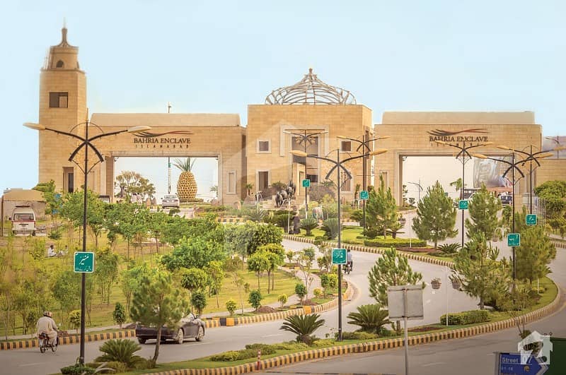 The Centrium Mall Iconic Living 2 Beds Luxurious Apartment Bahria ...