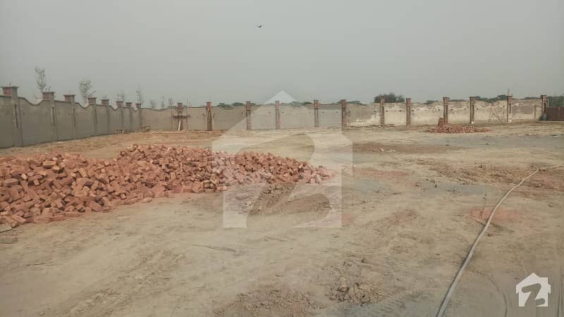 8 Kanal Corner Farm House Land in Barki Road AFTER CROSSING ROHI NALA ...