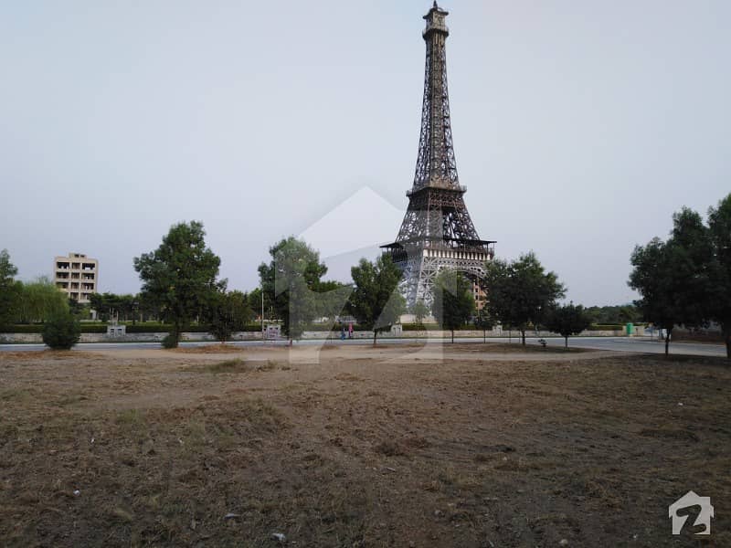 Facing Efile Tower 8 Marla Pair Commercial Plots Bahria Town - Rafi ...