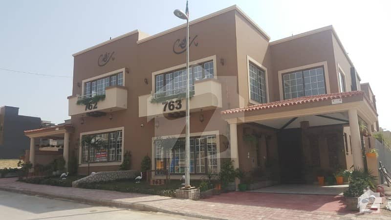 11 Marla double storey 4 bedrooms Defence Villa luxuirously built and ...