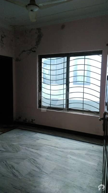 UPPER PORTION REAL PICS 2 BED 2BATH KITCHEN LOUNGE MUMTY ROOM BATH G-13 ...