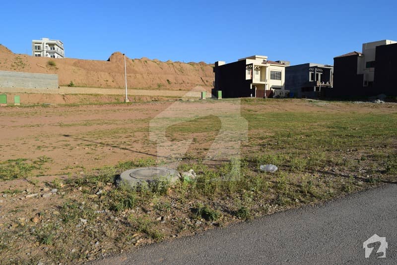 7 Marla Plot For Sale On Boulevard Near Mosque Zaid Bin Haris Road ...