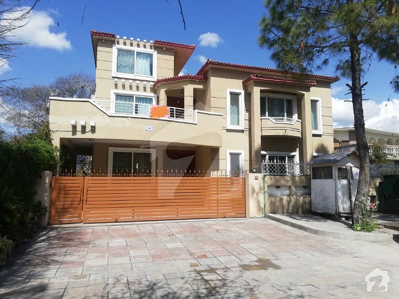 F8 Brand New Beautiful House For Rent Fully Furnished House With Extra ...