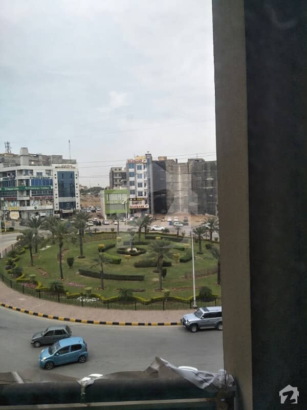 Unfurnished 1 Bed For Rent In Phase 4 Civic Center Bahria Town - Civic ...