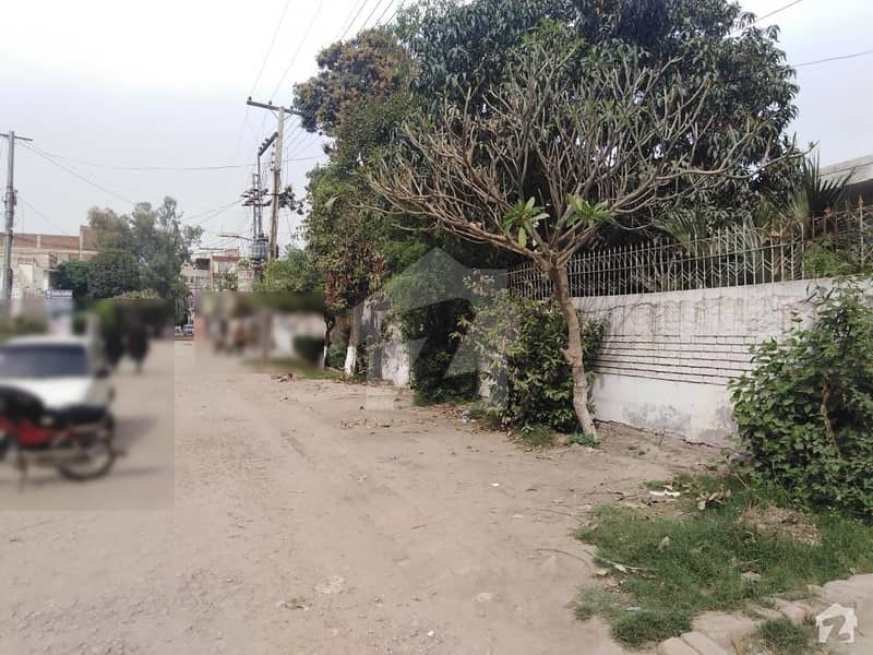 15 Marla Semi Commercial Plot Is Available For Sale In Gulgasht Colony ...