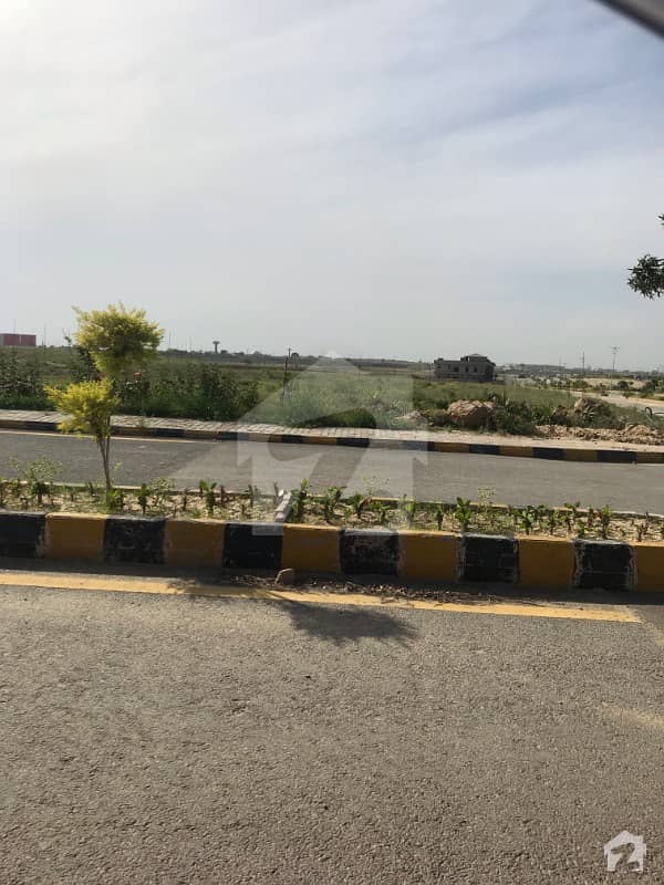 Beautiful 10 Marla Plot Is Available For Sale In G13 1 On Reasonable ...