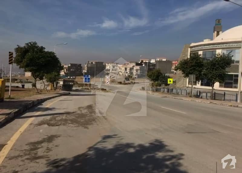 5 Marla Rafi Block Good Location Plots In Bahria Town Phase 8 Bahria ...