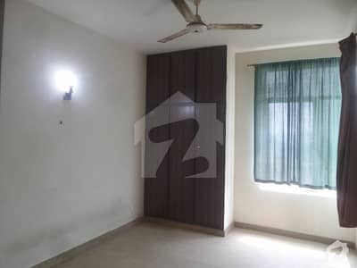 Here Is A Good Opportunity To Live In A Well-Built Apartment Shamsabad ...
