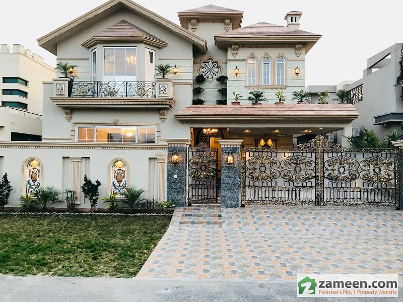 1 Kanal Top Design Turkish Style Bungalow Built By Designer In Phase 5 ...