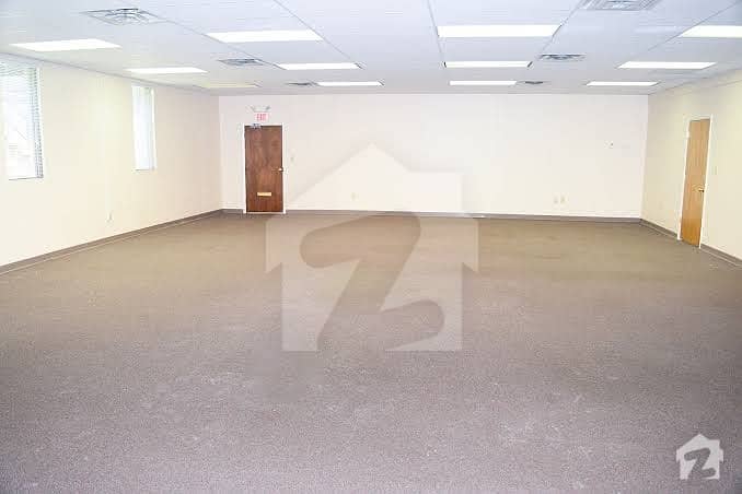 Commercial Hall 2000 Sq. ft For Rent Gulberg Main Boulevard Gulberg ...