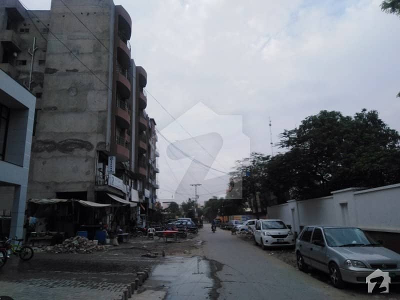 Flat Is Available At Good Location In Johar Town Johar Town Phase 2 ...