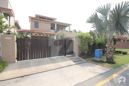 Leads 1 Kanal Brand New Out Class Design Palace In Phase 6 Dha Lahore ...