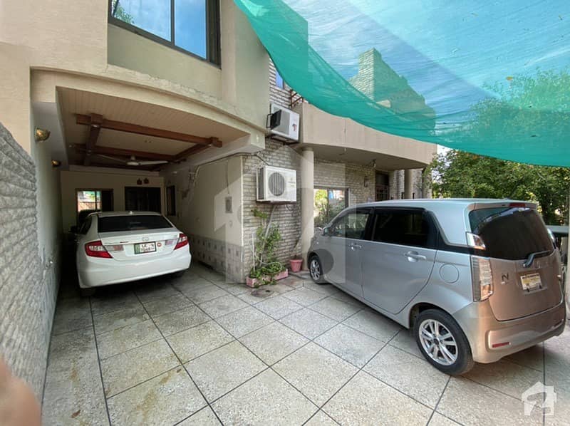 10 Marla House In Executive Location Of Model Town G Block Model Town ...