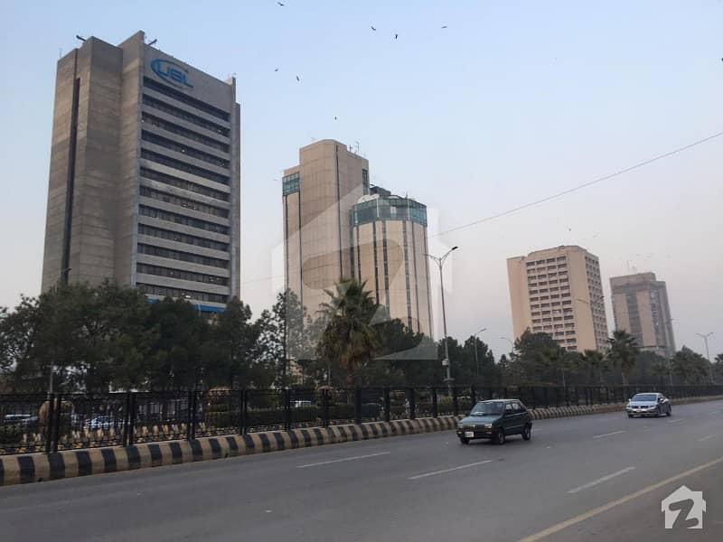 Blue Area Beverly Centre 1800 Sq Ft Lower Ground Floor Shop Is ...