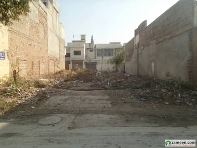 Plot Is Available For Sale In Satellite Town - 6th Road Satellite Town ...